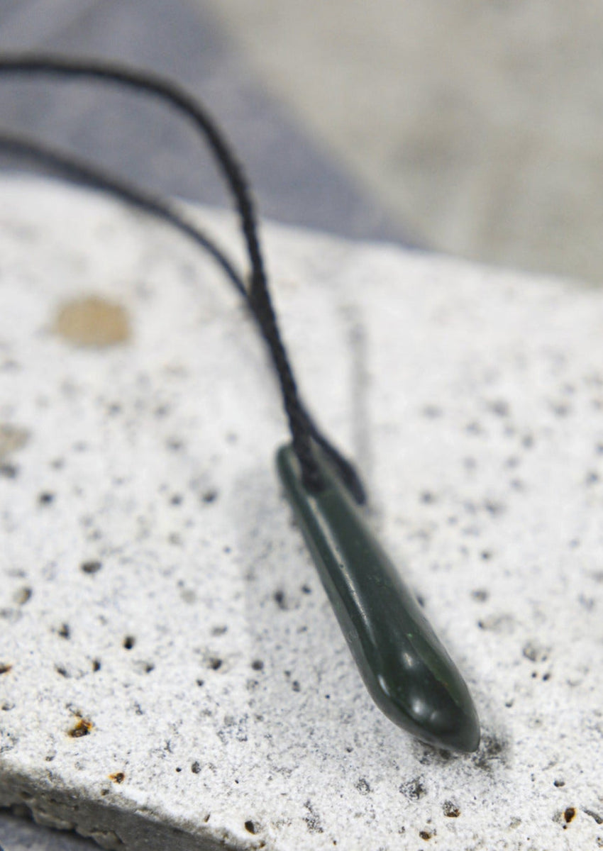 Roimata Pounamu Aotearoa New Zealand Greenstone – Oronegro