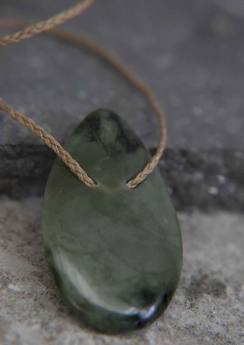 Roimata Pounamu Aotearoa New-Zealand Greenstone (Medium) – Oronegro